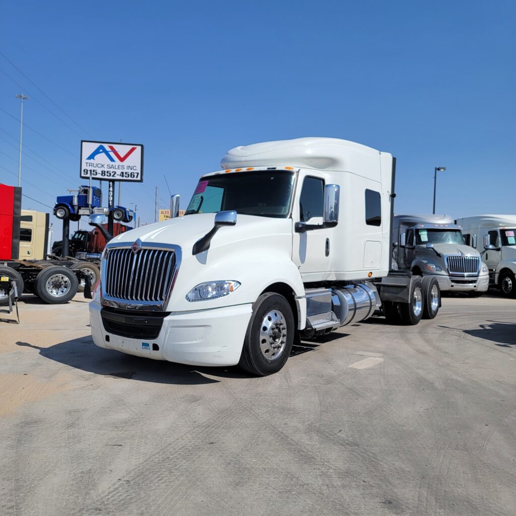 2019 INTERNATIONAL LT-625 - Av Truck Sales